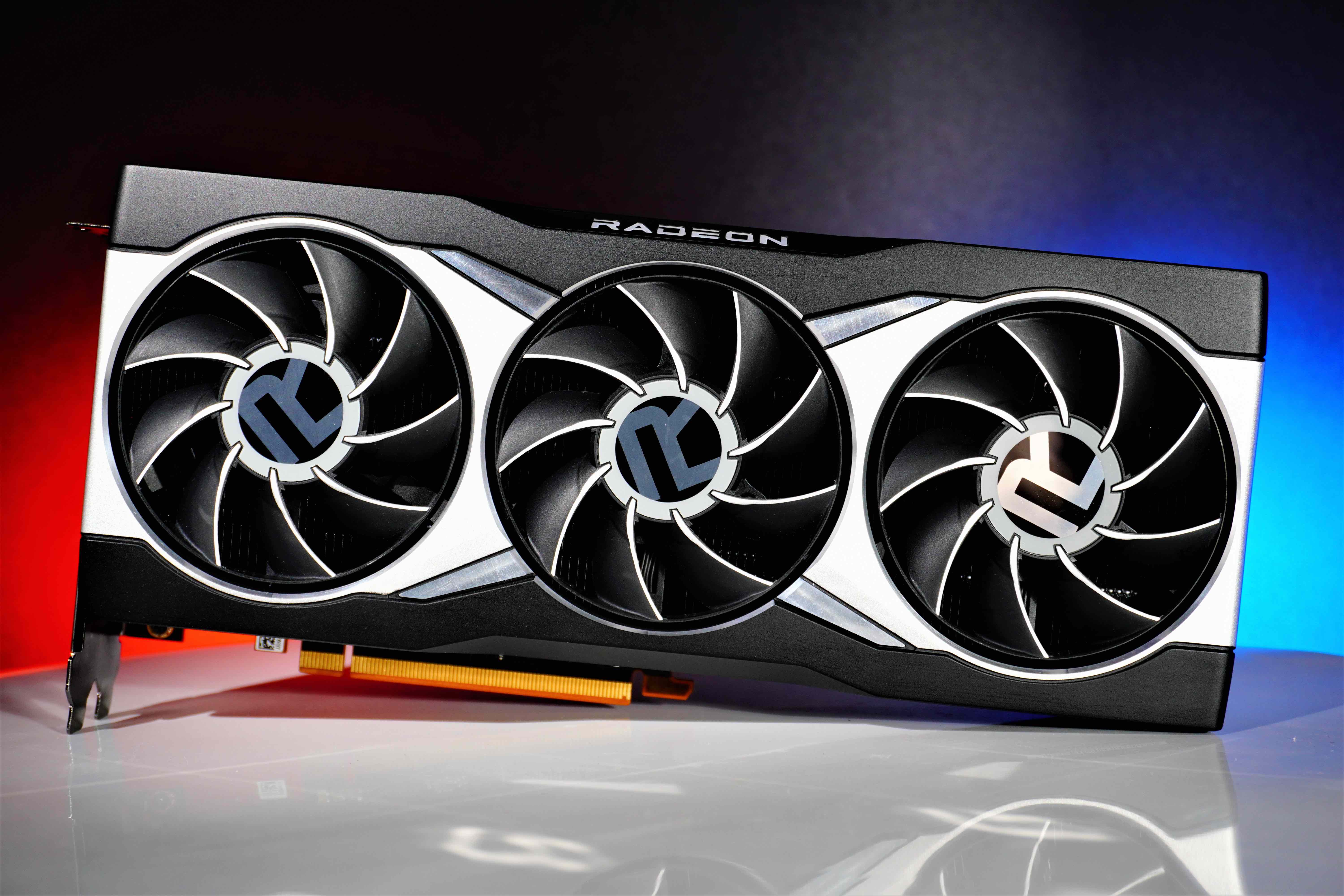 颜值与情怀！6800XT公版&5700XT 50周年纪念颜值比拼，更新镭7 - 电脑硬件 - Chiphell - 分享与交流用户体验